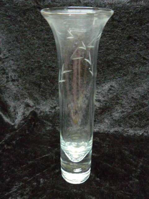 Vases - BUBBLE HEAVY BOTTOM GLASS VASE WITH PATTERN 20 CM TALL X 6 CM ...