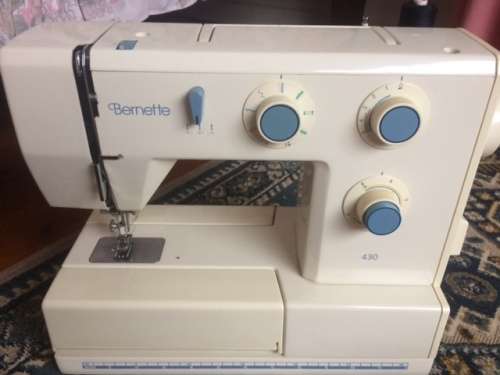 Sewing Machines & Overlockers - Bernette 430 Swiss Sewing Machine ...