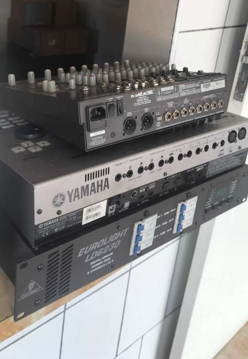 DJ Mixers - Behringer Eurolight ld6230 6-channel Dimmer Pack and Mackie ...