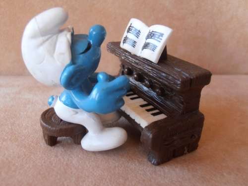 Classic Toys - 40229 Piano **SUPER SMURF**, vintage Smurfs figure ...