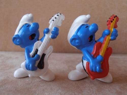 Classic Toys - ***FAKE SMURFS*** 2x Rock 'n Roll Smurfs, very ...