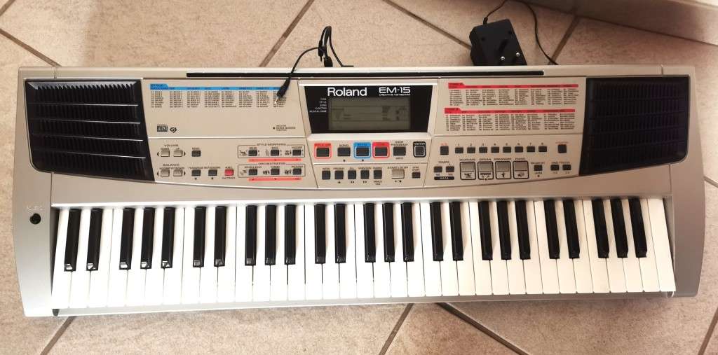 Electronic - Roland EM-15 Creative Keyboard. for sale in Phalaborwa (ID ...