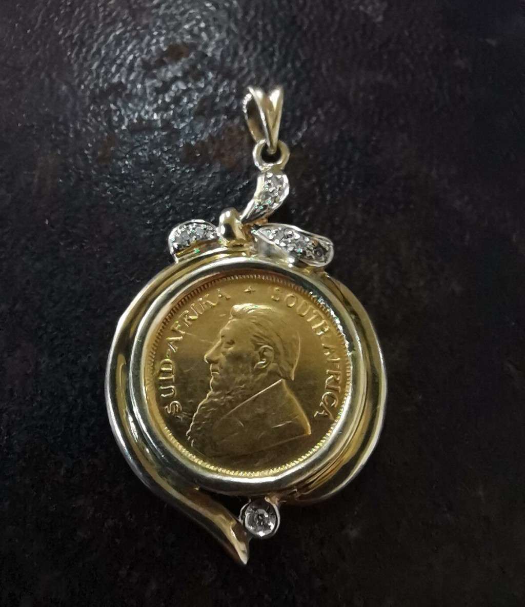 Pendants - Beautiful 9ct Gold with 22ct Yellow Gold Kruger Coin Pendant ...