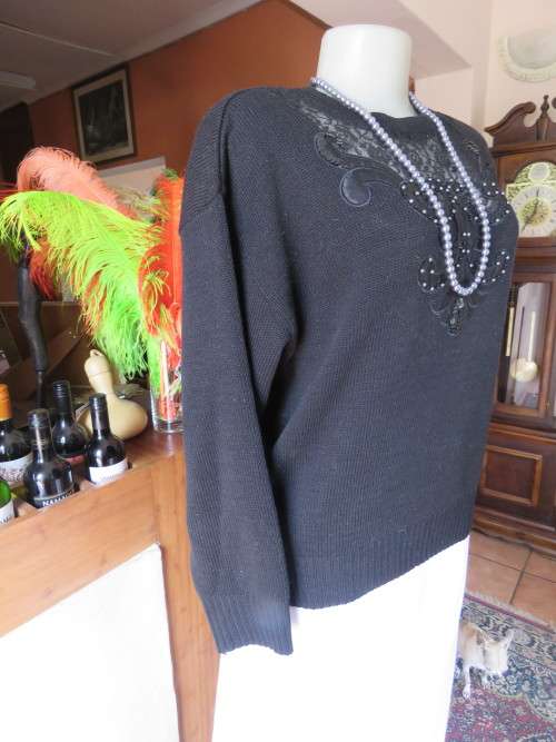 Knitwear - State of the art black long sleeve pull over cardigan.Size ...