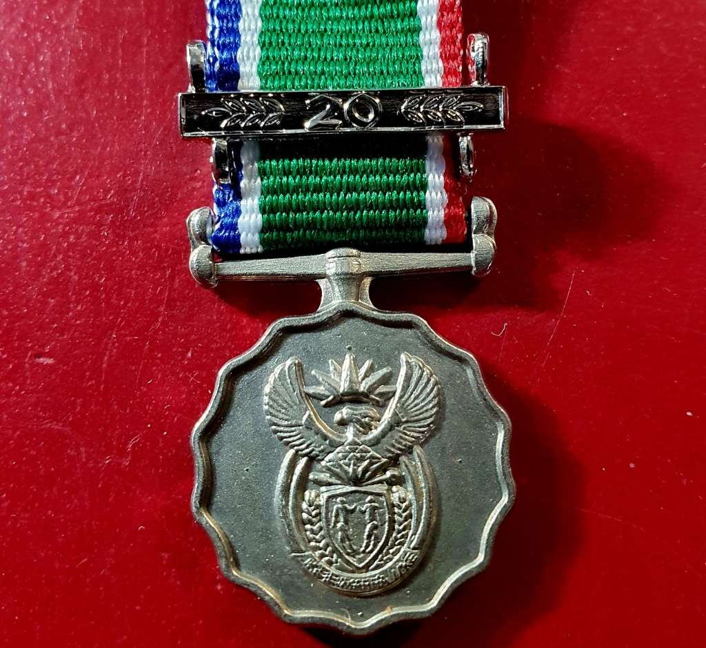SADF & SANDF - 20 YEAR GOOD SERVICE MEDAL. INCL. BAR . SANDF ...