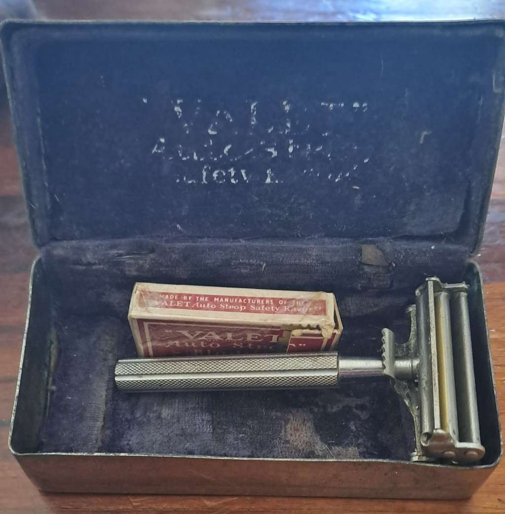 Other Antiques & Collectables - The Valet Autostrop safety razor (1906 ...