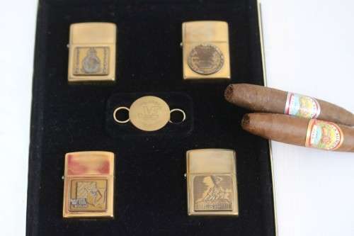 Lighters - A magnificent "World War II - a remembrance" Zippo set w 4x ...