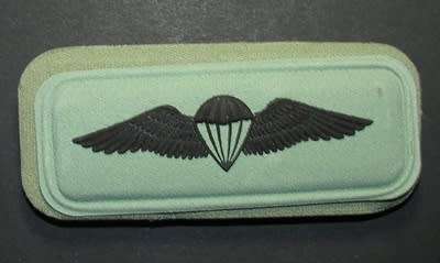 South African Army - SANDF - Basic Parachute Wing was sold for R100.00 ...