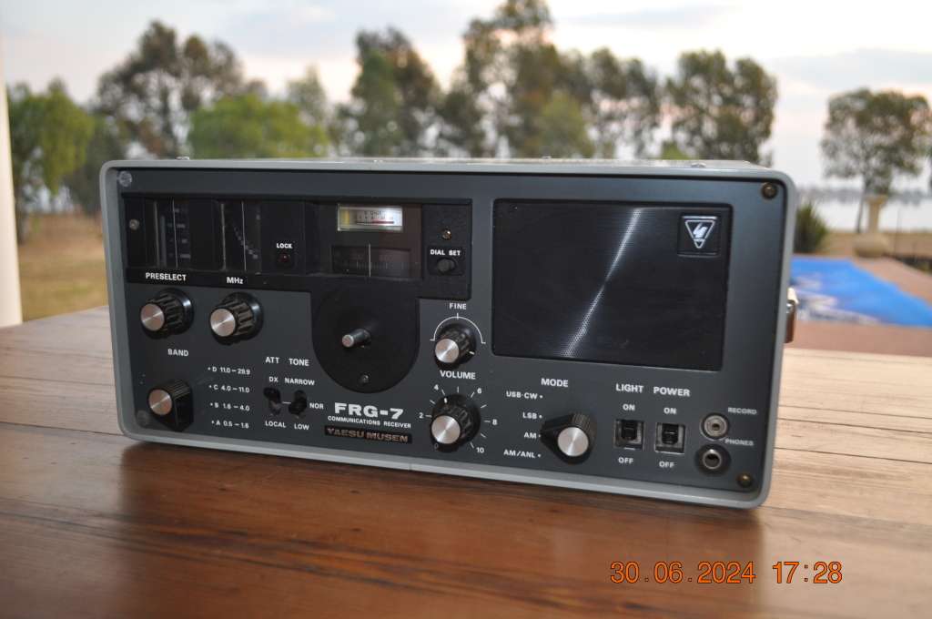 Other Communication - Vintage 1970s 1980s Yaesu Musen FRG-7 ...