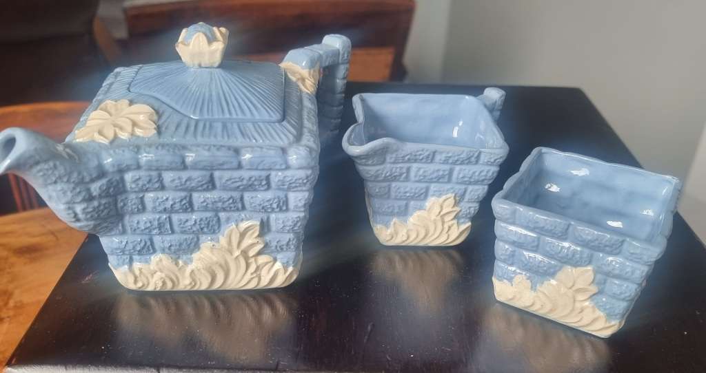 English Porcelain - Vintage Dartmouth Pottery Devon Blue Brick Teapot ...