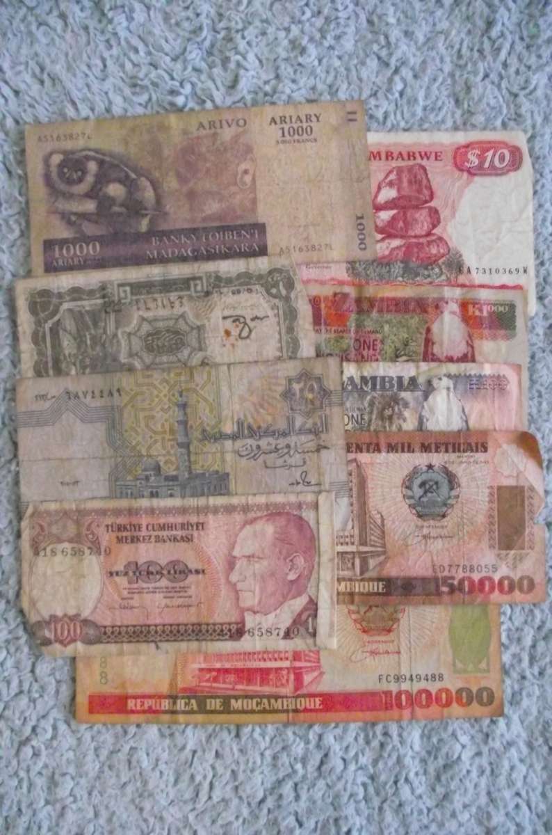 Collections & Lots - WORLD MIXED BANKNOTES : 9 NOTES : NO DUPLICATES ...