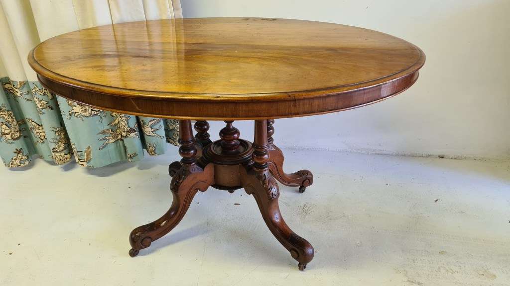 Tables - Victorian Oval Hall Table for sale in Cape Town (ID:618594014)