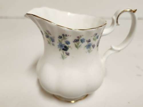 English Porcelain - BEAUTIFUL VINTAGE ROYAL ALBERT BONE CHINA MEMORY ...