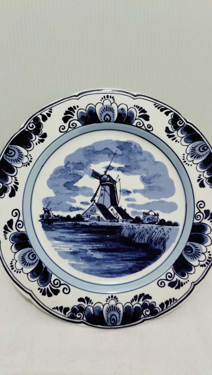 Dutch Porcelain - Superior Quality Crown Hand Painted Delft Wall Plat ...