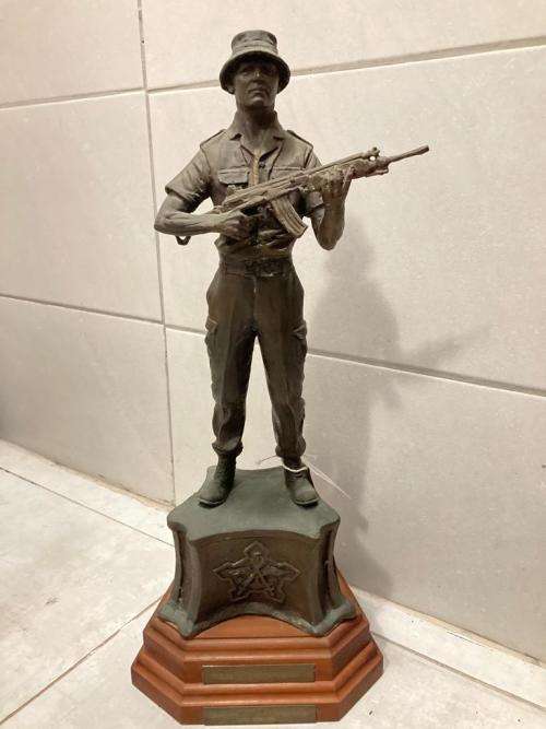 Other War Memorabilia - Rare Huge Bronze of SADF Soldier by Phill ...