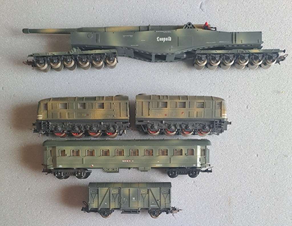 Train Sets - 1:87 LIMA Leopold railway gun and train set. was sold for ...