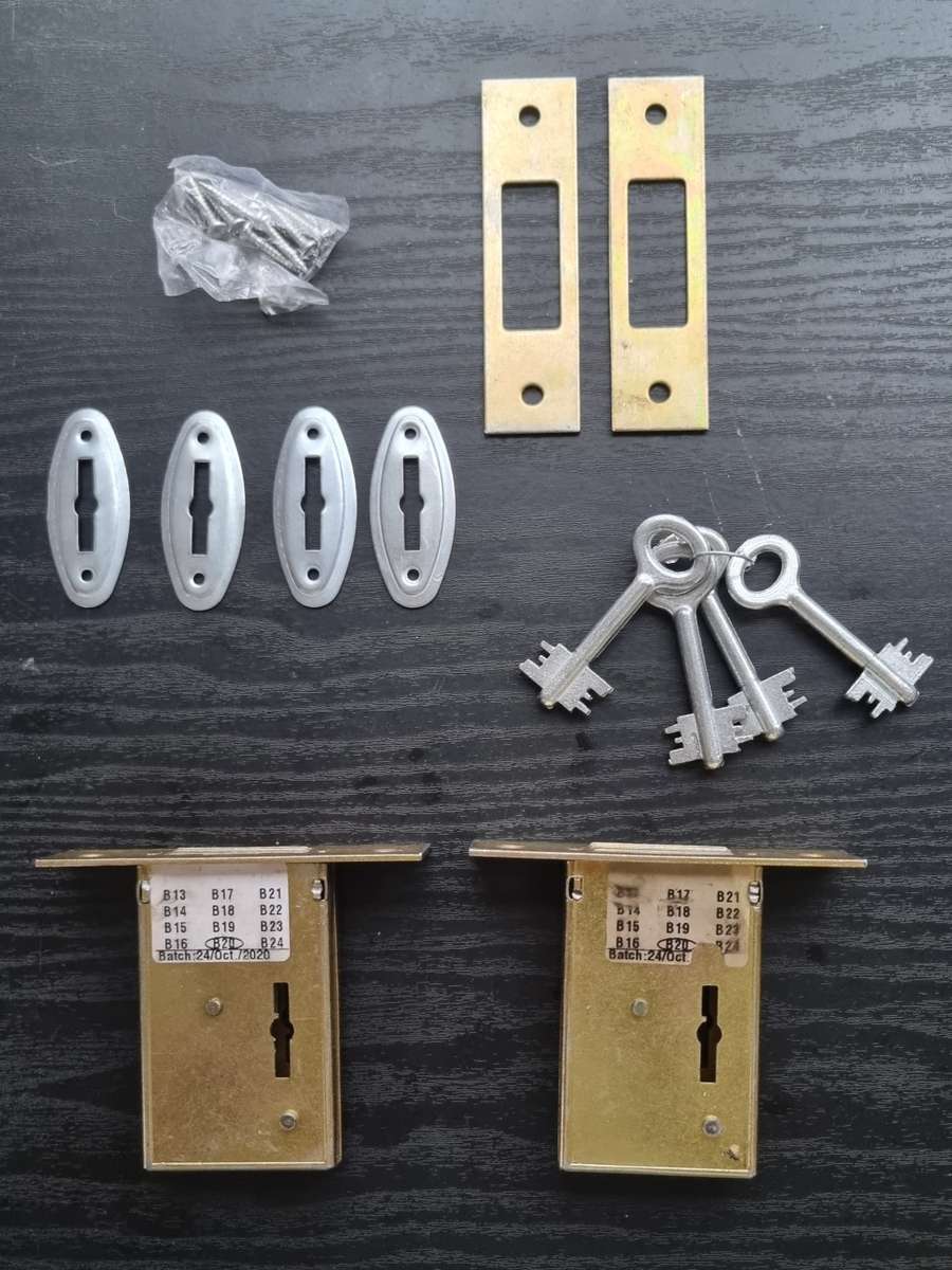 Door Locks - TWIN PACK JAGUAR Gate lock, Keyed alike and double locking ...