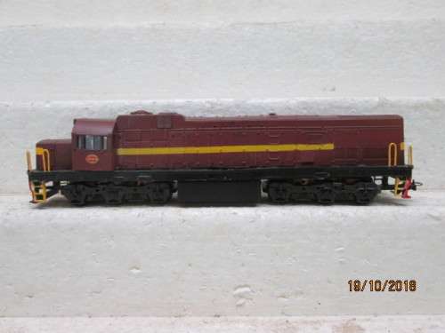 Locomotives - HO SCALE: SAR CLASS 33 DIESEL LOCO - LOT 542U was sold ...