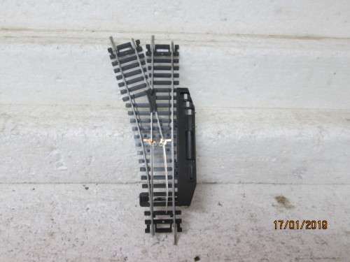 Track - HO/OO SCALE : LIMA LEFT HAND POINT No 3051 - LOT 542V was sold ...
