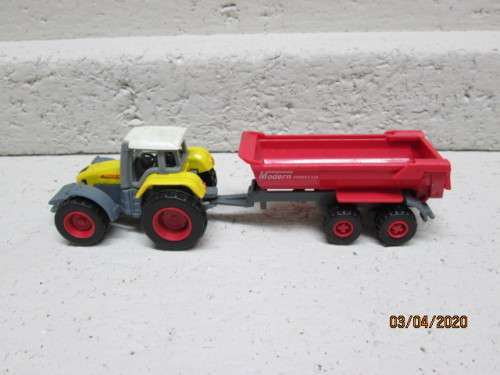Scenery - HO SCALE : FARM TRACTOR & TRAILER - LOT 96AA was sold for R50 ...