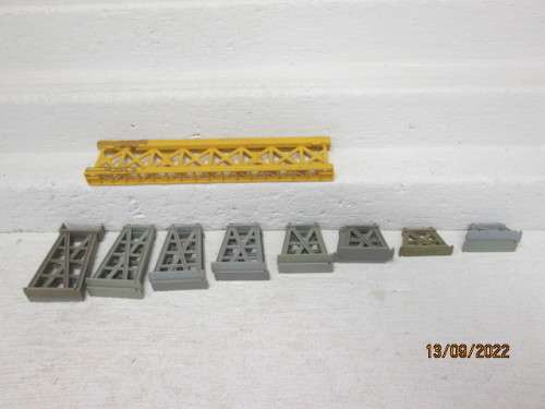 Scenery - HO / OO SCALE : LIMA : STRAIGHT BRIDGE + X15 RAIL SUPPORTS ...