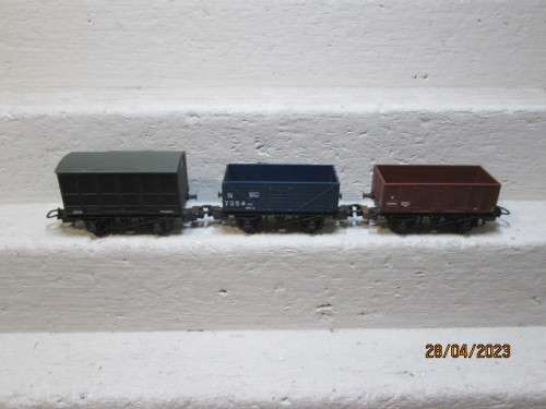 Rolling Stock - HO SCALE : LIMA : SHORT OPEN GOODS WAGONS - X3 (PART OF ...