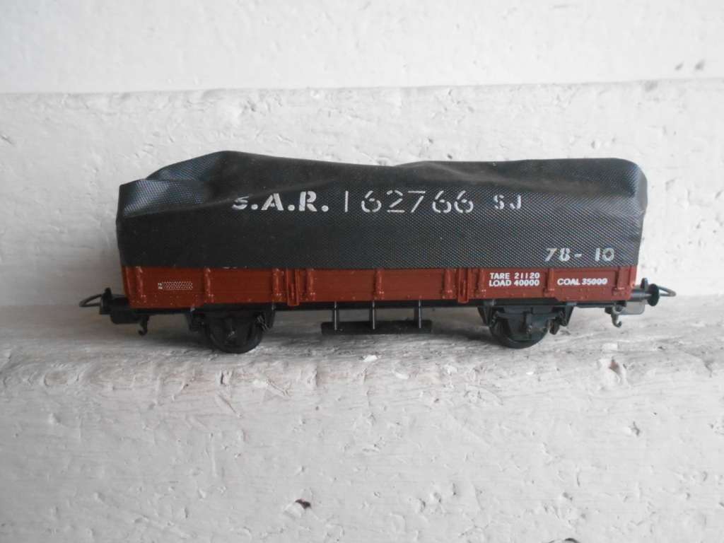 Rolling Stock - HO SCALE - LIMA - ES WAGON WITH TARP for sale in ...