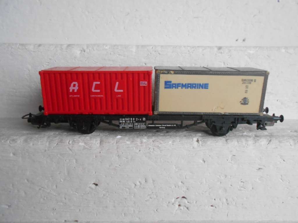 Rolling Stock - HO SCALE - LIMA - SAR - CONTAINER WAGON for sale in ...