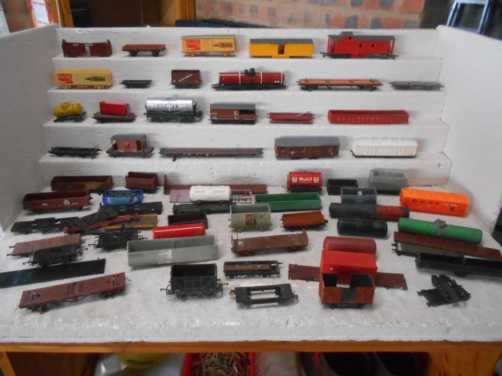 Rolling Stock - HO / OO SCALE - LARGE GOODS SCRAP YARD for sale in ...