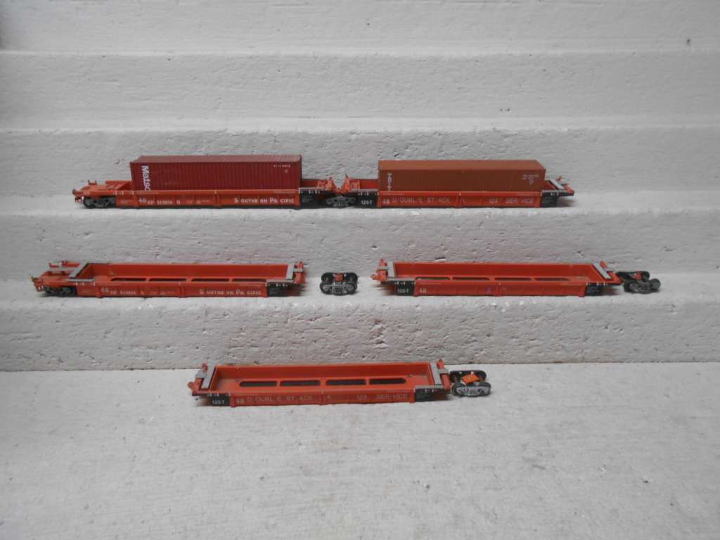 Rolling Stock - HO SCALE - SOUTHERN PACIFIC DOUBLE STACK CONTAINER ...