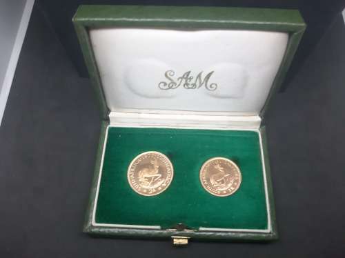 Proof Sets - 1977 Proof Gold R1 and R2 Twin Pack was sold for R11,301. ...