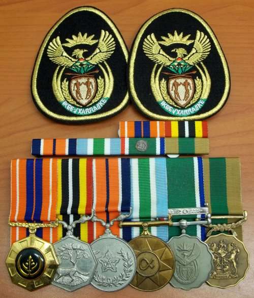 SADF & SANDF - *CRAZY R1 START* SANDF Group of 6 medals with bar & rank ...