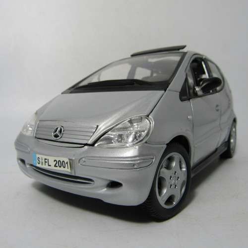 Models - Maisto Mercedes-Benz A-Glass model car with sunroof - scale 1/ ...