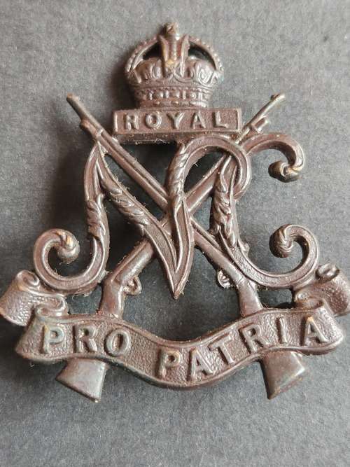 Other Badges & Insignia - Royal Pro Patria Cap Badge - as per ...