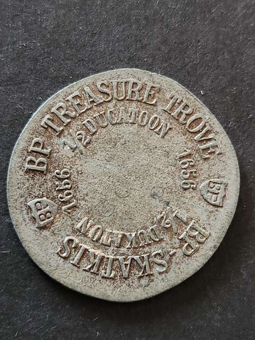 Tokens - BP Tresure Trove Token (1/2 Ducatoon 1656) - as per photograph ...