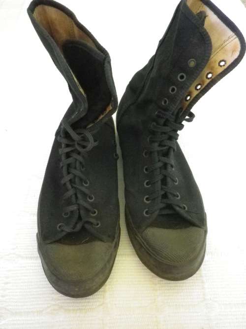 Kit - RHODESIAN ARMY - TRACKLESS BLACK CANVASS BOOTS, AS USED PRIMARILY ...
