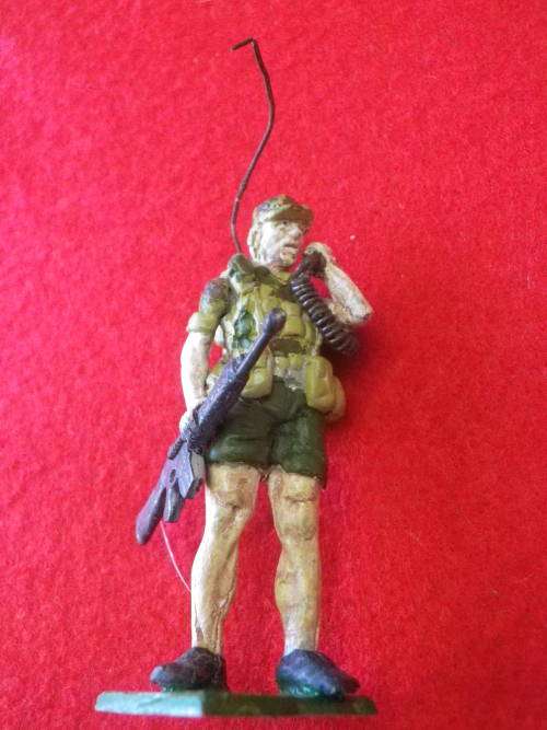 Other War Memorabilia - RHODESIAN TROOPIE FIGURINE - RADIO OPERATOR ...