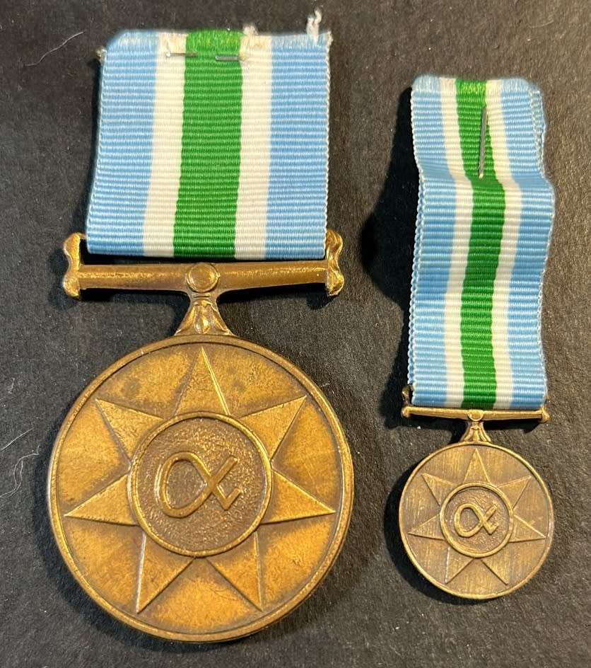 SADF & SANDF - SADF - Full Size plus Miniature Unitas Medal Set was ...