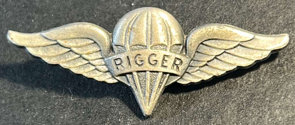 International Badges & Insignia - International - Full Rigger Size Wing ...