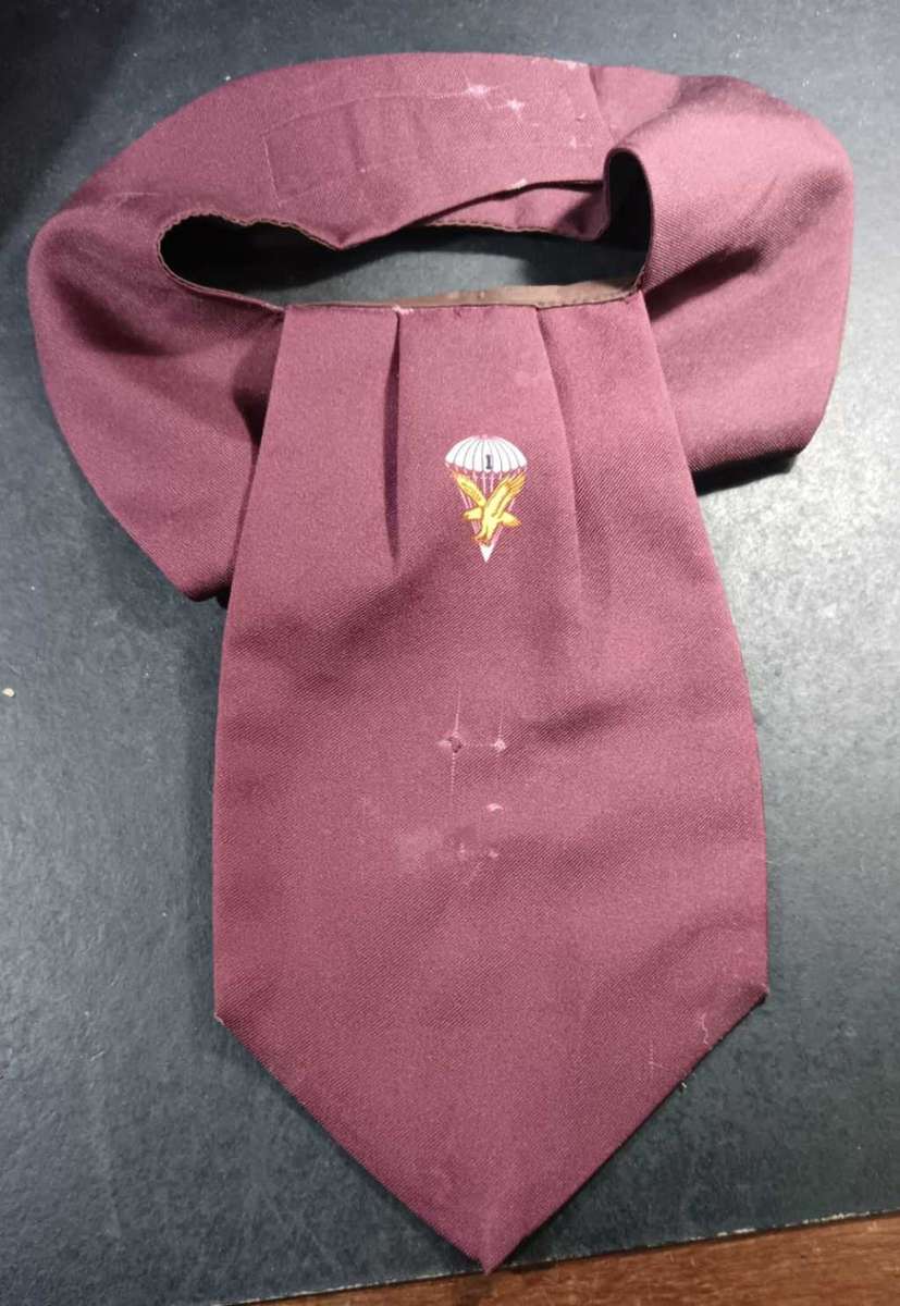 South African Army - SADF - 1 Parachute Battalion Cravat for sale in ...