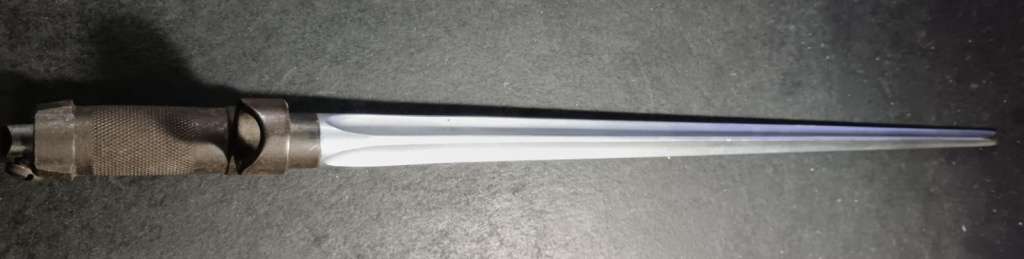 Bayonets - SADF - Pig Sticker Bayonet was sold for 360.00 on 2 Jul at ...