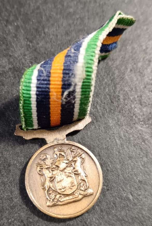 SADF & SANDF - lSADF - Miniature De Wet Medal for sale in Heidelberg ...