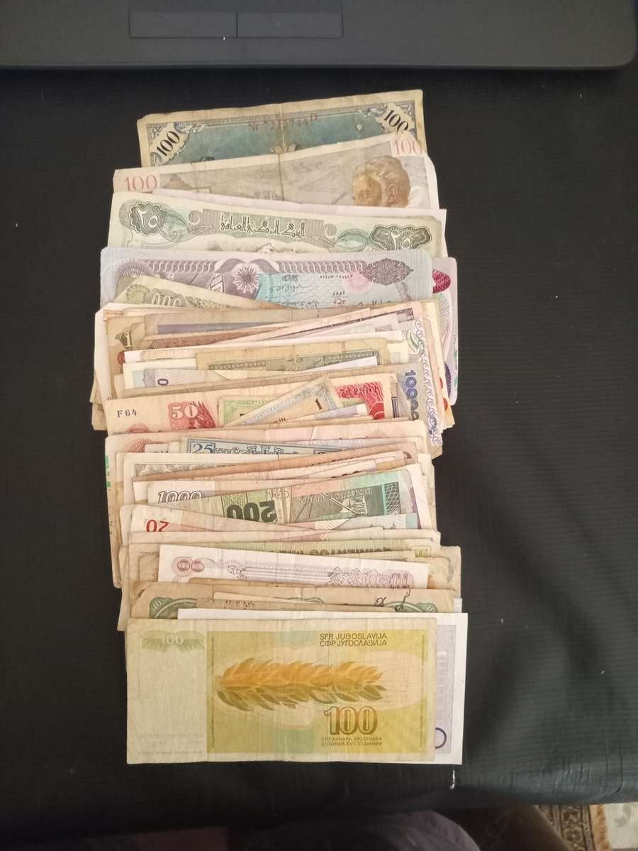 Collections & Lots - World banknote lot over 150 World only banknotes ...