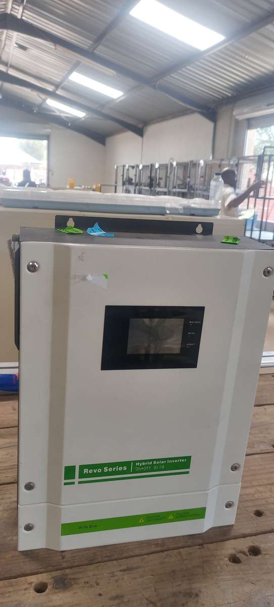 Inverters - Massive REVO 2 ON/ OFF D 5.5KV, 48VDC, 130A HYBRID SOLAR ...