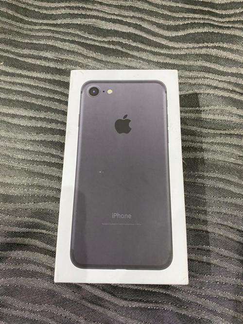 Apple - iPhone 7 128gb was listed for R500.00 on 30 Apr at 19:04 by Smart Gadgets Pty Ltd in ...