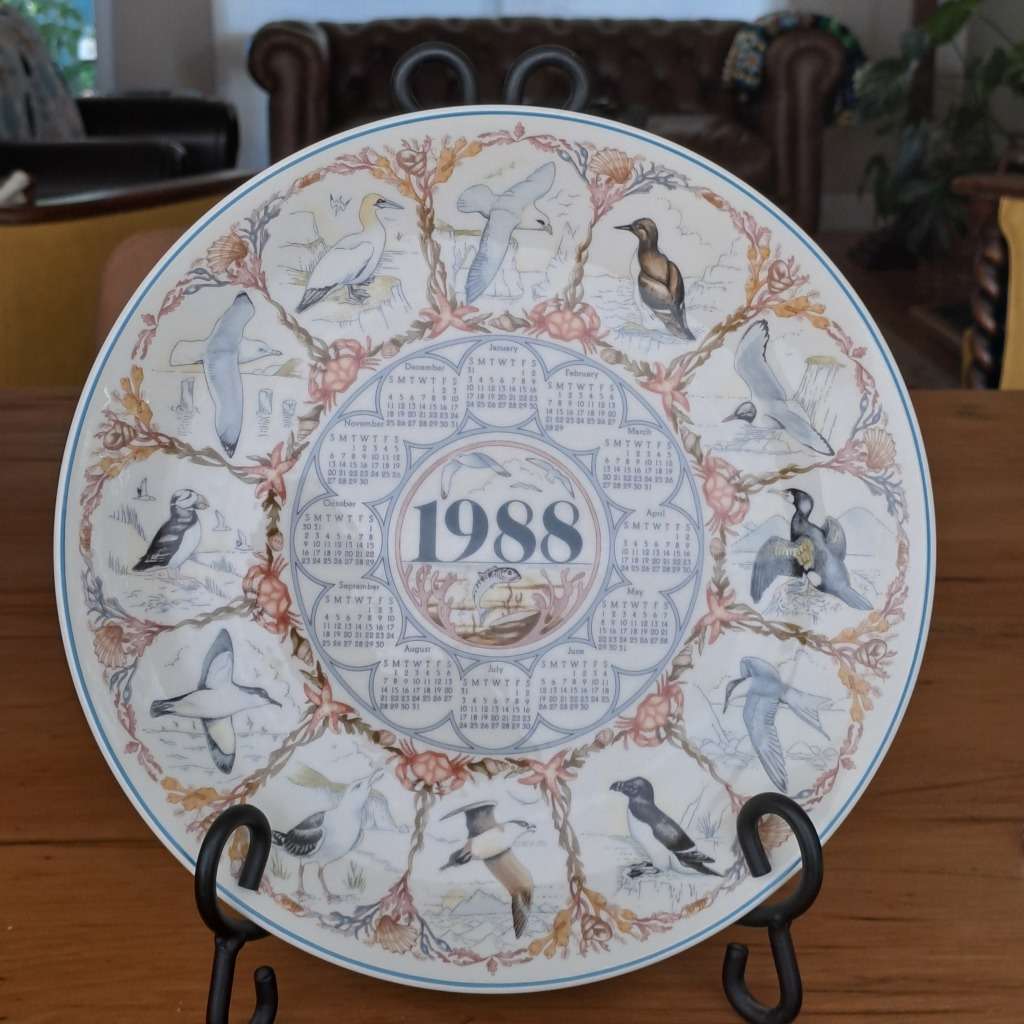 English Porcelain - Wedgwood Calendar Plate 1988 - Sea Birds for sale in Pietermaritzburg (ID ...