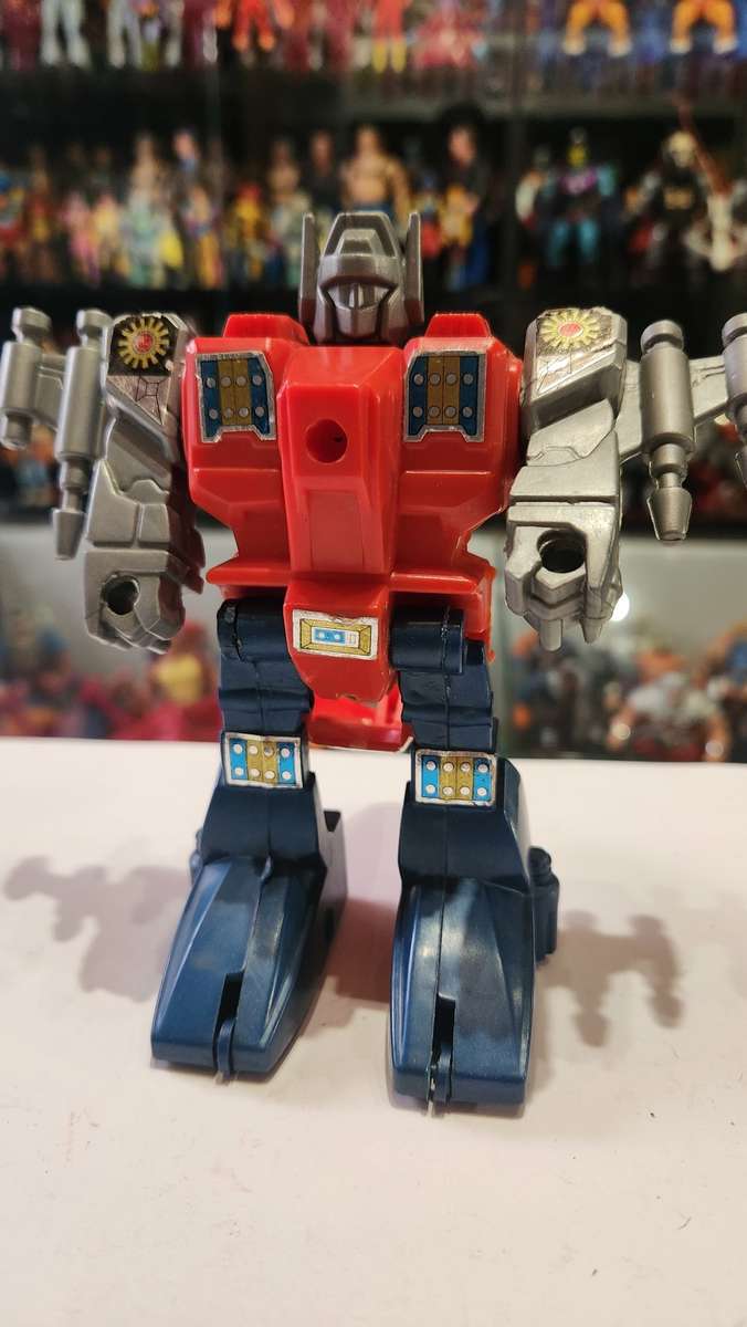 Sports - TRANSFORMER FIGURE was listed for R120.00 on 28 Feb at 08:46 ...