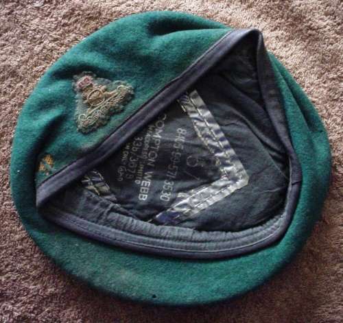 Headgear - 29th Commando Regiment Royal Artillery green beret and wire ...