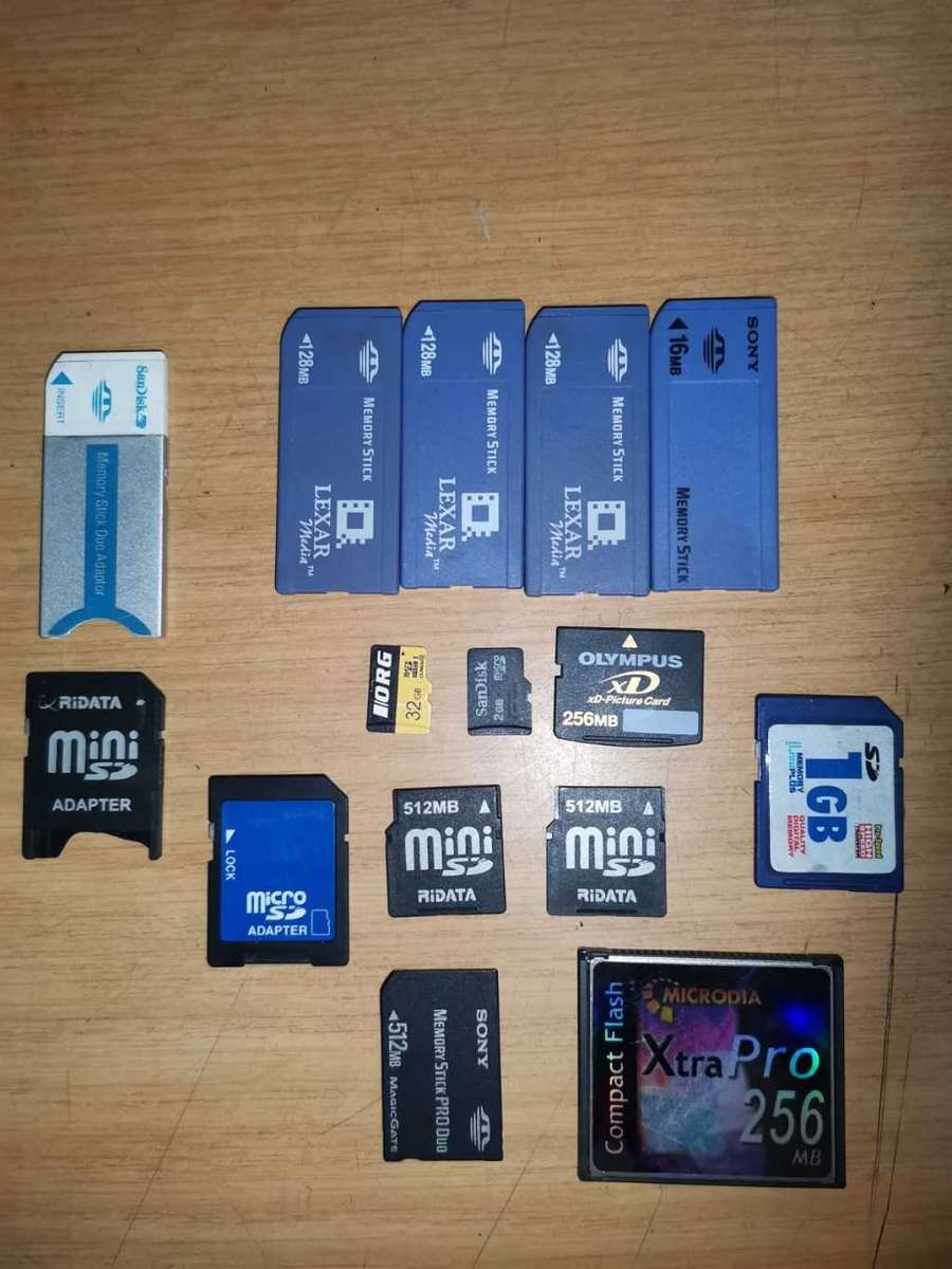 Memory Cards - Memory Card bundle * Thrift store stock clearance* was ...