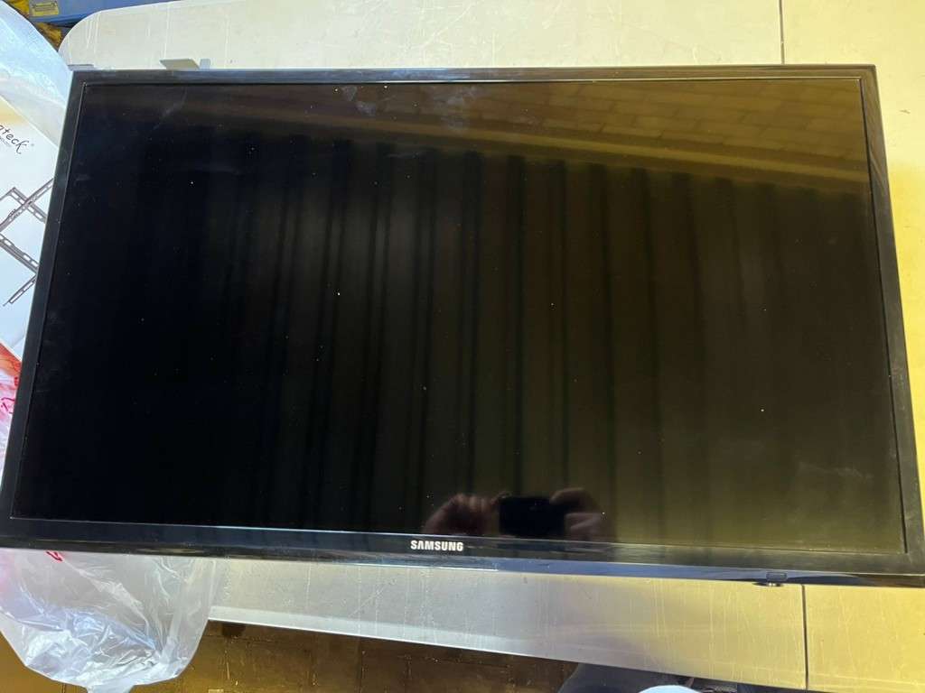 Televisions - ** USED ** Samsung 32` Wide LED HDR TV UA32FH4003R (No ...